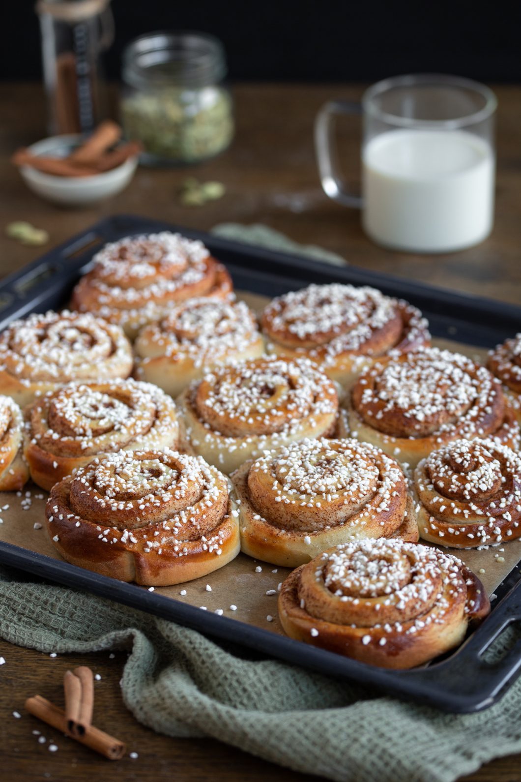 Swedish Cinnamon Buns Kanelbullar • Electric Blue Food